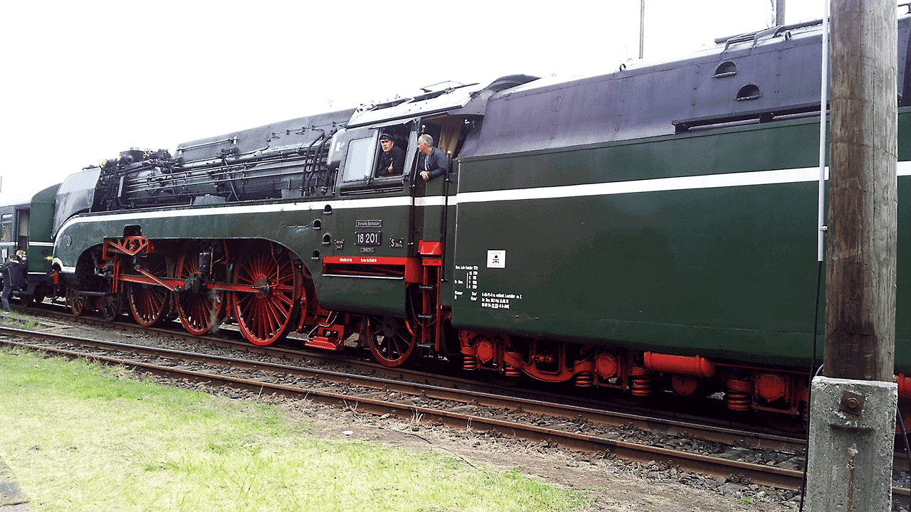 DRG Class 18 201 - The fastest steam locomotive in the world
