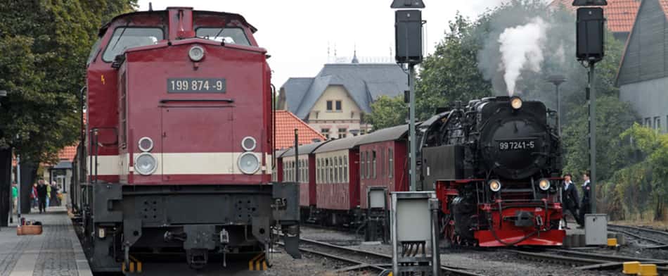 DR Class V 100 - The Locomotive for the Intermediate Service