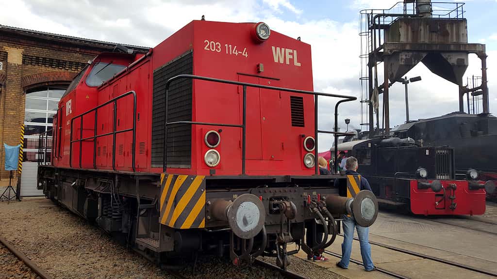 DR Class V 100 - The Locomotive for the Intermediate Service