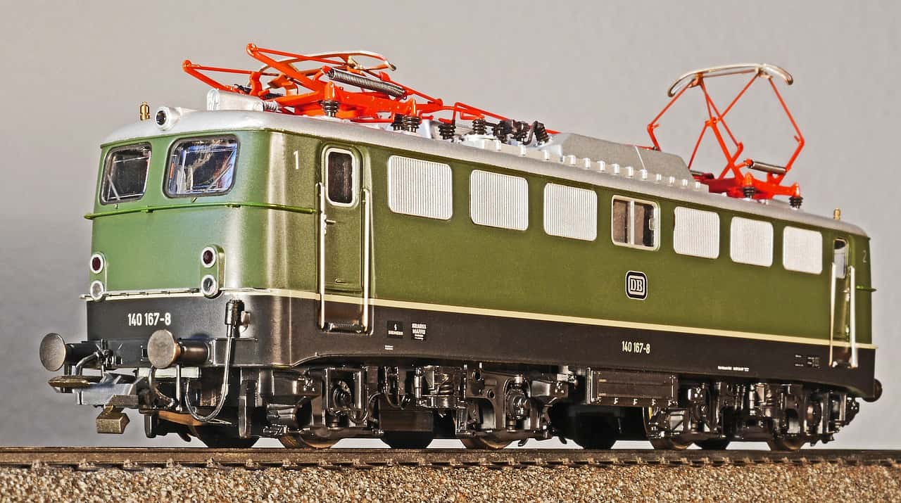 DB Class E 40 - The standard electric loco for freight traffic